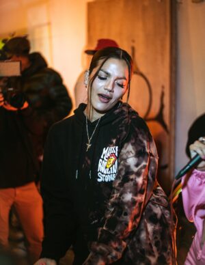 What to Wear to a Rap Concert: Tips and 80+ Inspirations!