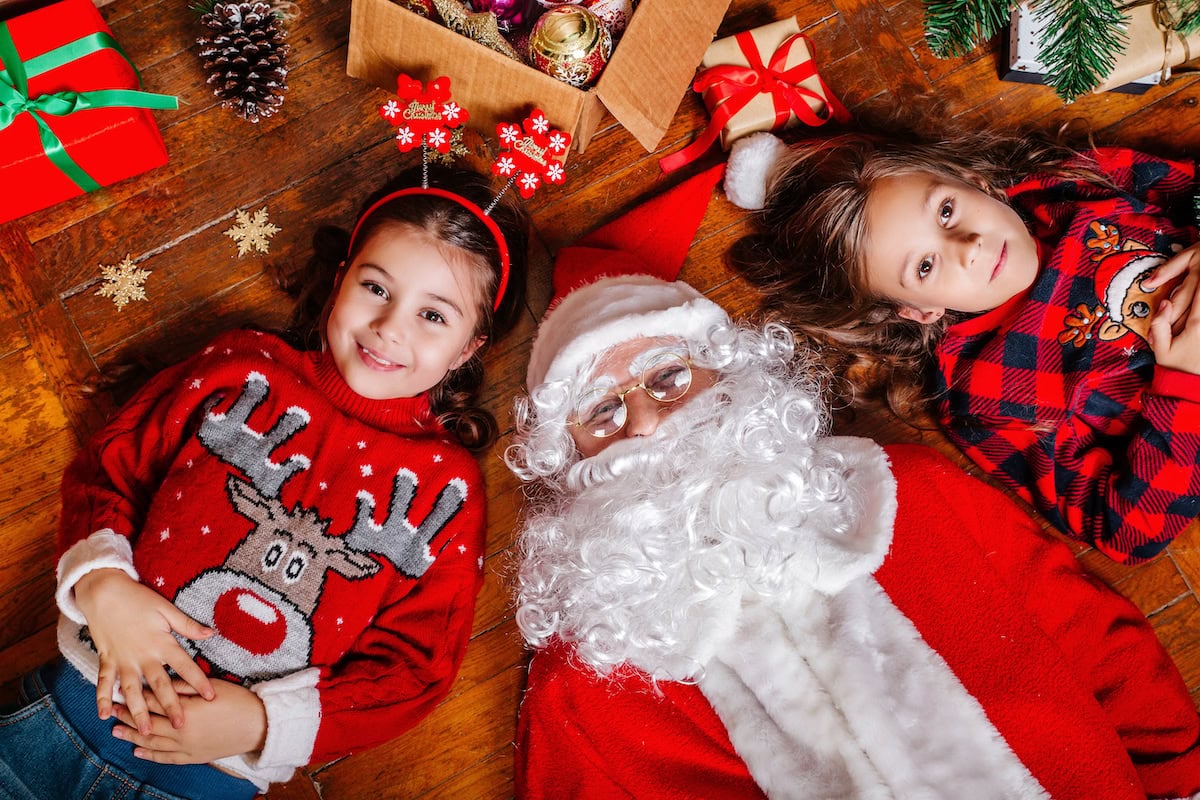 17 Secret Santa Gift Ideas Everyone Loves - La Passion Voutee